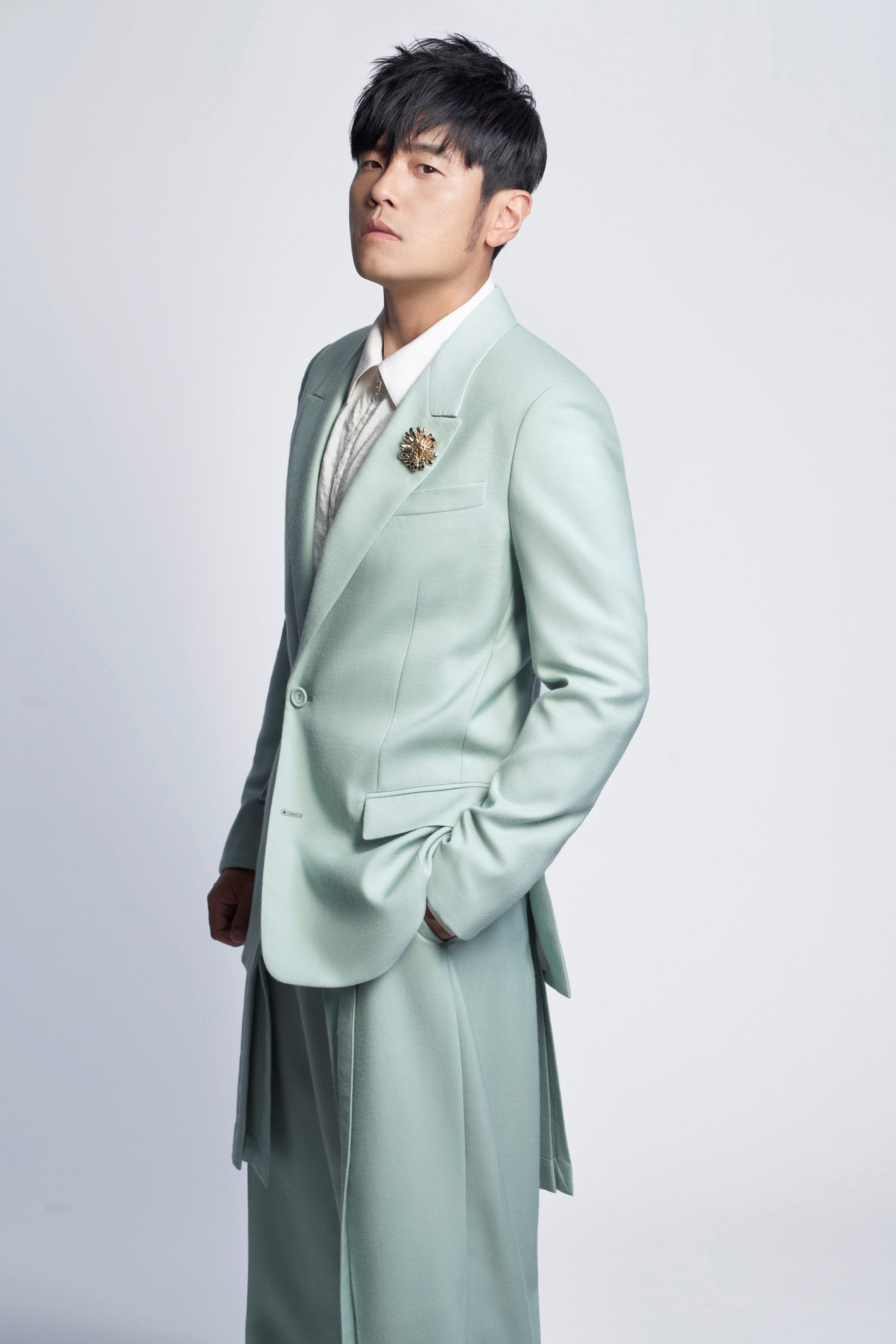 周杰伦担任Dior全球代言人 泰国演唱会帅曝新造型 - LIFESTYLE - YesBoss