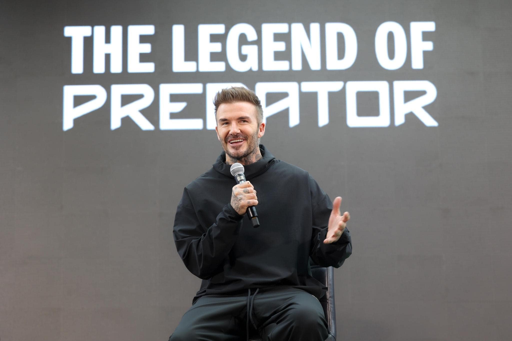 David Beckham抵达大马 晒KLCC打卡照赞：多美的风景和城市 - LIFESTYLE - YesBoss